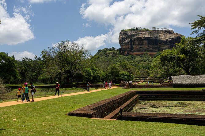 Private Day Trip to Sigiriya from Kaluthara/Wadduwa/Bentota - FAQ