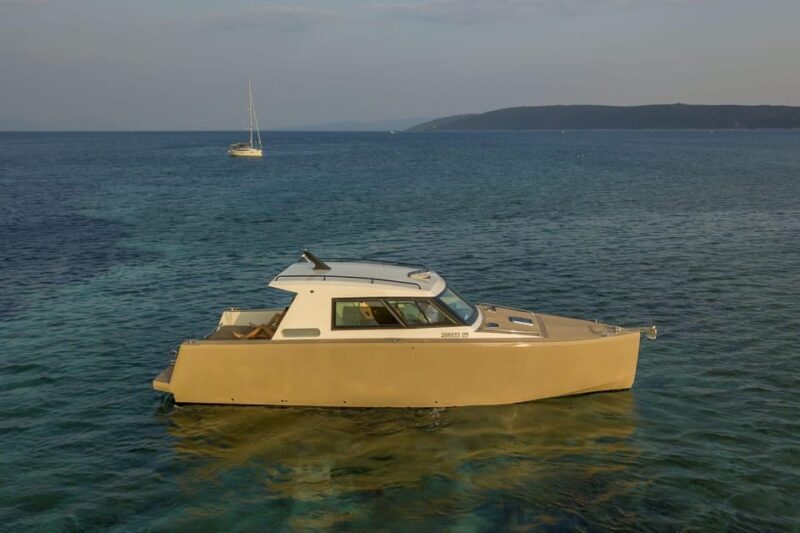 PRIVATE DAY WITH OUR LUX SPEEDBOAT, 5 STAR ***** ENJOYMENT - The Sum Up