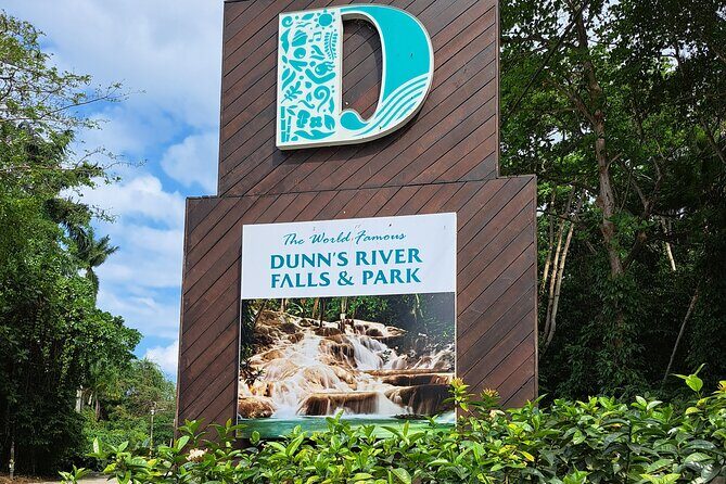 Private Daytrip to Dunn's River Falls, Secret Falls & Blue Hole - Key Points