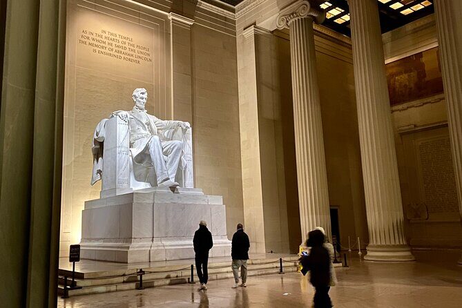 Private DC Monuments by Moonlight (Up to 12 Guests) - Wrapping It Up
