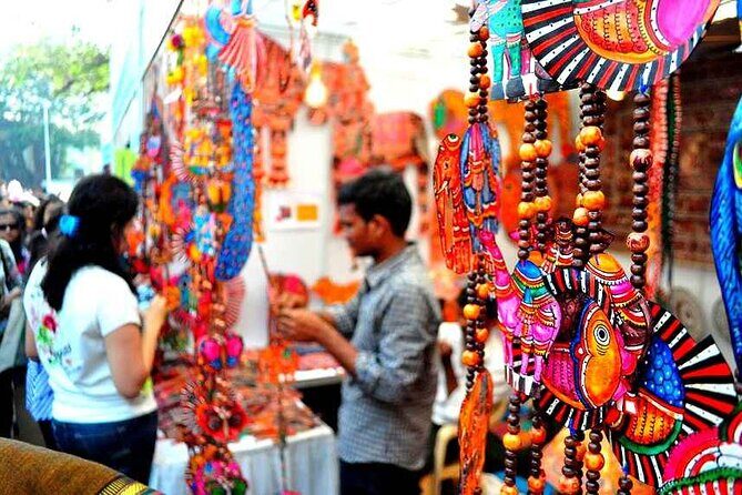 Private Delhi Shopping Tour with Female Guide - Introduction: An Authentic Delhi Experience Made for You