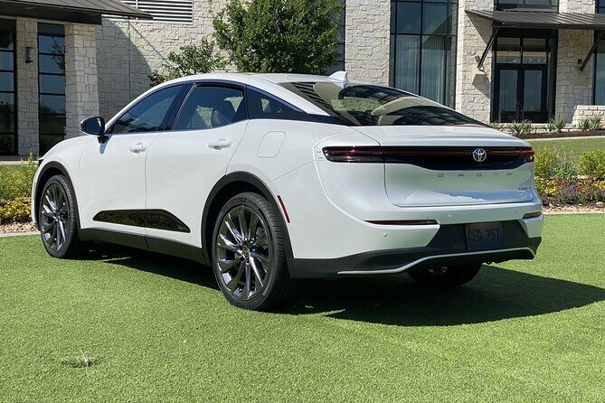 Private Departure from Tokyo City to Haneda Airport HND by Sedan - Why Consider This Private Transfer?