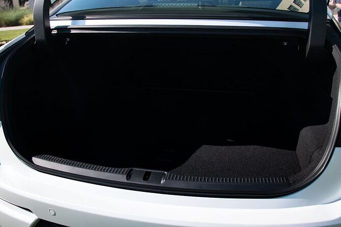 Private Departure from Tokyo City to Narita Airport NRT by Sedan - Context and Value