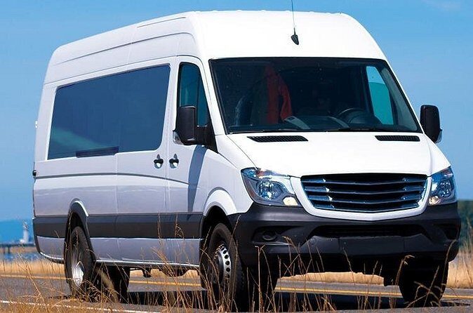 Private Departure Transfer: Hotels to George F. L.Charles International Airport - Who Is This Transfer Best For?