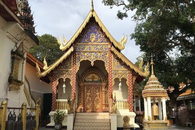 Private Doi Suthep Temple Handicraft Center and Sticky Waterfall - Practical Details and What to Expect