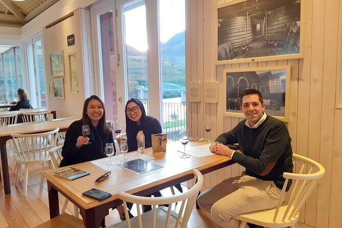 Private Douro Valley Tour with Sommelier, Lunch and Wine Tasting - Stop 2: Miradouro de Sao Leonardo de Galafura — Scenic Overlook
