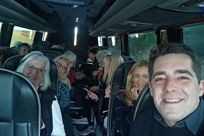 Private Douro Valley Tour with Sommelier, Lunch and Wine Tasting - Returning to Porto
