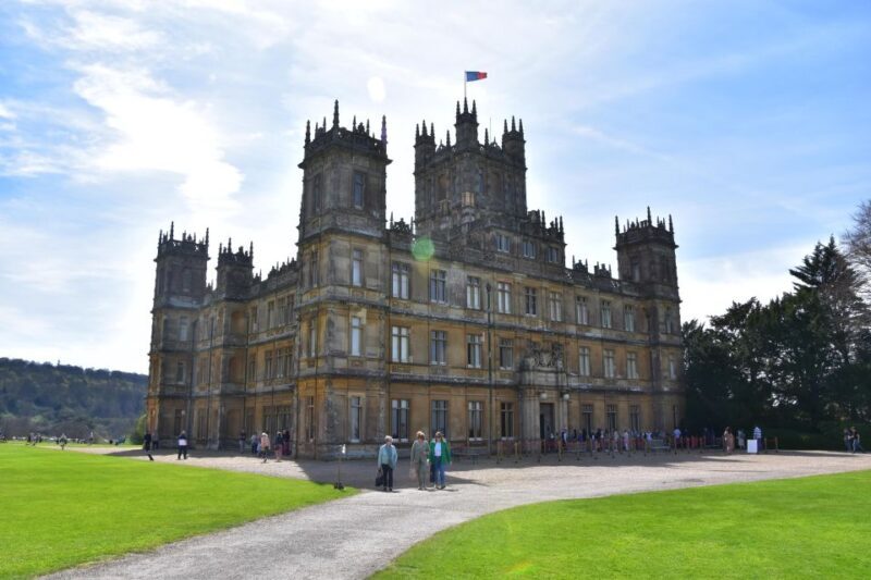 Private Downton Abbey Day Tour, including Highclere Castle - An In-Depth Look at the Downton Abbey Day Tour