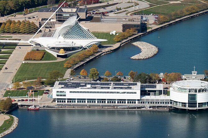 Private Downtown Milwaukee Helicopter Ride - Key Points