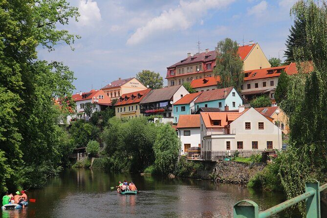 Private Driver from Prague to Vienna with a Stop in Cesky Krumlov - The Sum Up