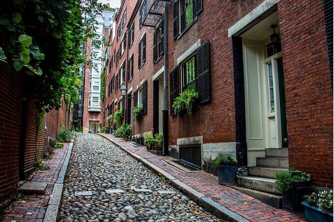 Private driving tour of Boston groups of 5-6 - An in-Depth Look at the Tour Itinerary