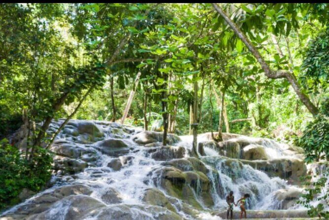 Private Dunn's River Falls and Tubing Tour From Ocho Rios - Experience the Best of Ocho Rios with the Private Dunns River Falls and Tubing Tour