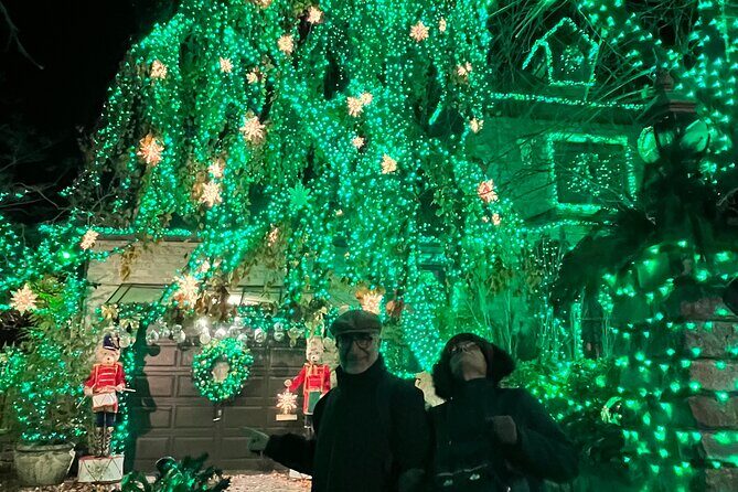 Private Dyker Heights Christmas Lights Tour with Dumbo Stop - FAQs