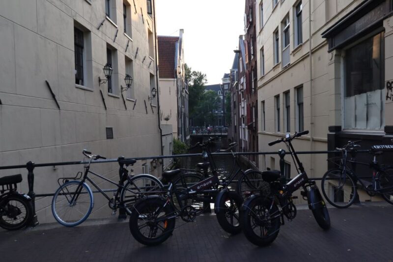 Private E-bike tour of Amsterdam - Introduction to the Experience