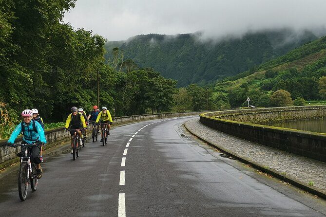 Private E-Bike Tour on Sete Cidades Volcano's Rim with Lake View - FAQs