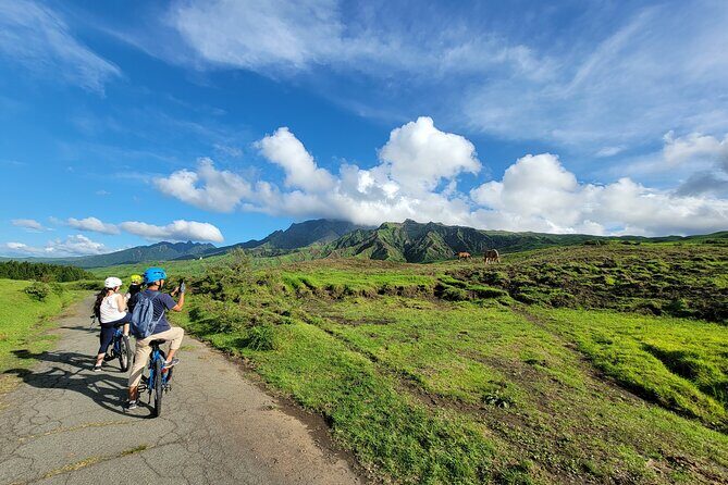 Private E-MTB guided cycling around Mt. Aso volcano & grasslands - Key Points