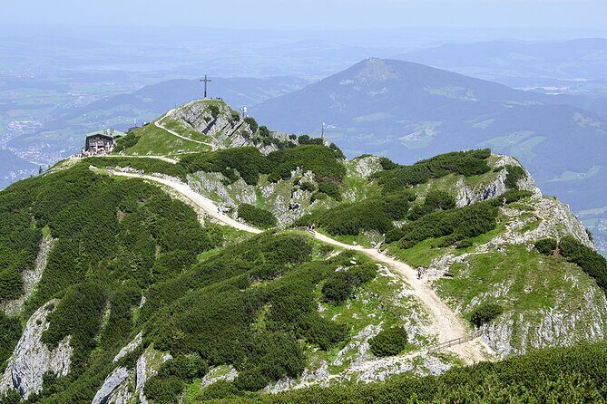 Private Eagles Nest Tour, Skip The Line, WW2 Doku-Center & Lunch - FAQs