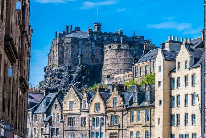 Private Edinburgh Castle Walking Tour with Skip-the-Line Access - Edinburgh Castle: The Crown Jewel