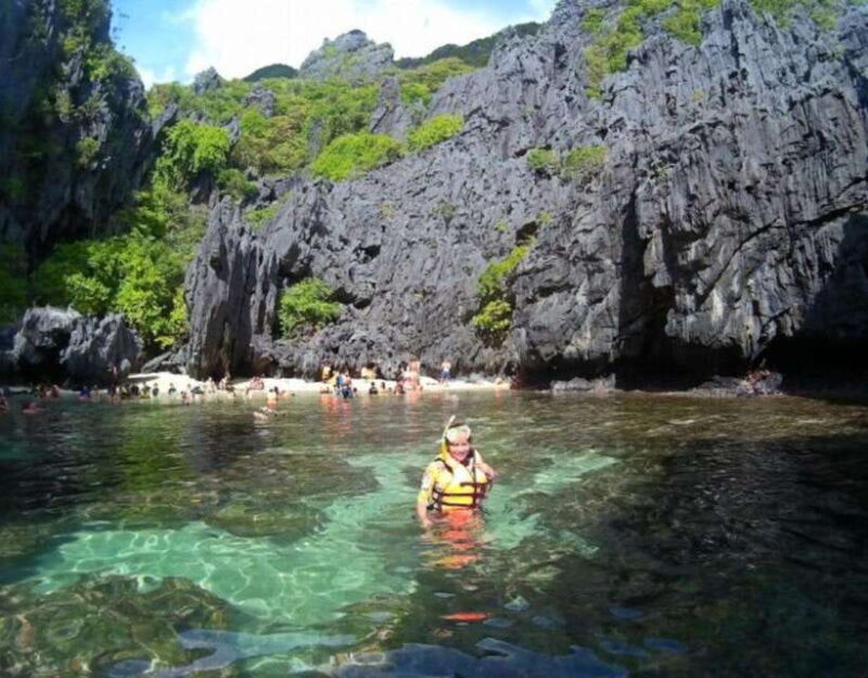 Private El Nido Shrine & Beach Escapade All Inclusive Tour - Secret Beach: The Cliffs’ Hidden Gem