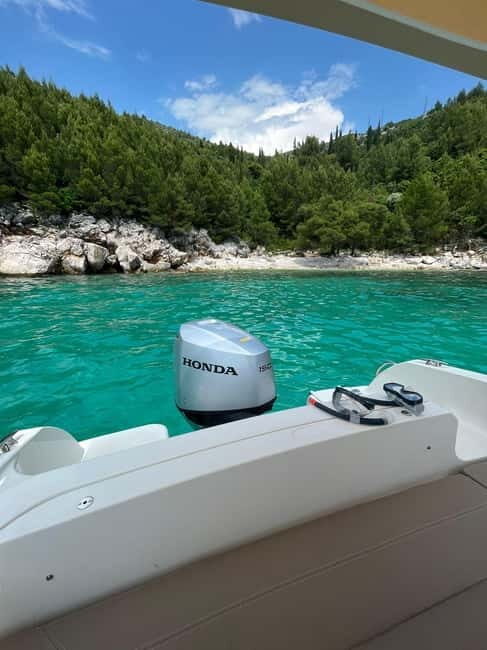 Private Elafiti Boat Tour- Visit Blue Cave and beach Sunj - Key Points