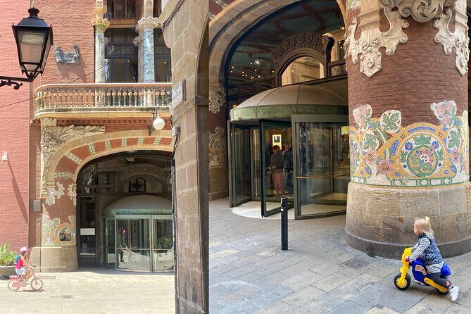 Private electric bike tour - Discovery of Barcelona - Market, Gothic Church, and the Old Port