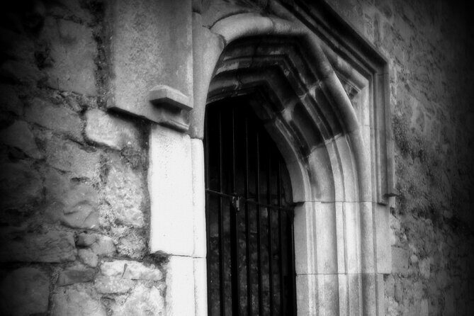 Private Ennis Dark History Tour with Dr Jane O'Brien (1-6 people) - Exploring the Ennis Dark History Tour with Dr Jane OBrien