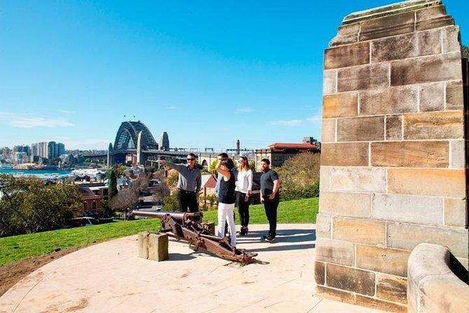 Private Essential Sydney Tour Including Lunch at the Cruising Yacht Club of Australia - Key Points