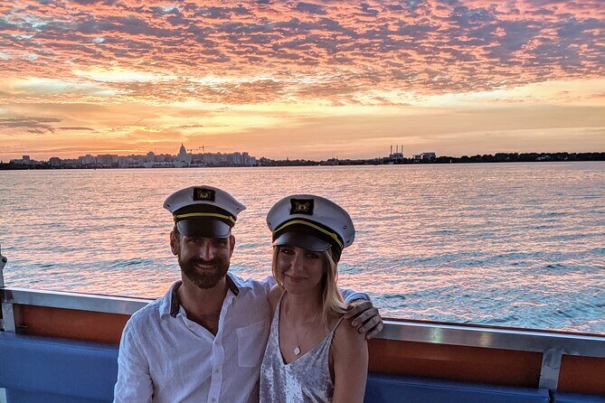 Private Evening Boat Ride through Ft Lauderdale, fits up to 20 - Whats Included and What to Bring