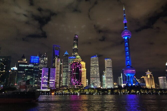 Private Evening City Light&Huangpu River Cruise - The First Stop: Huangpu River Cruise