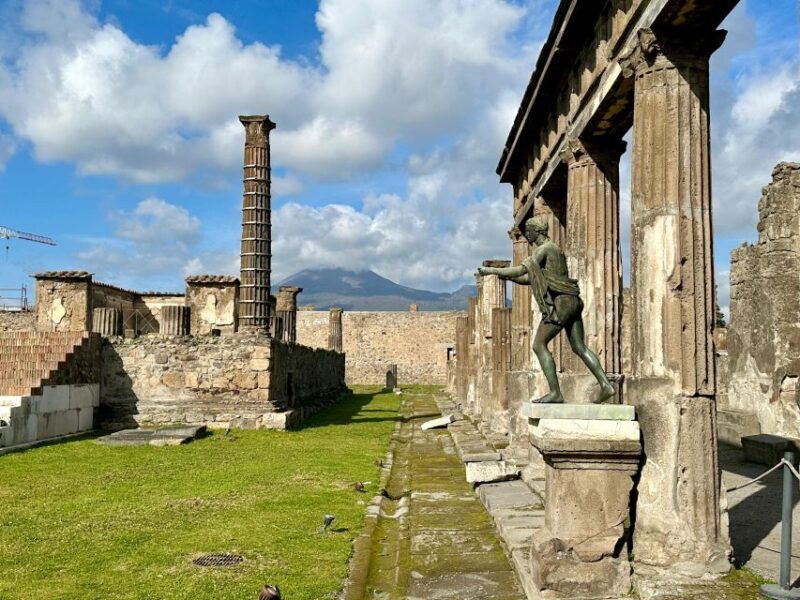 Private excursion to Pompeii and to Vesuvius - The Value of Expert Guides