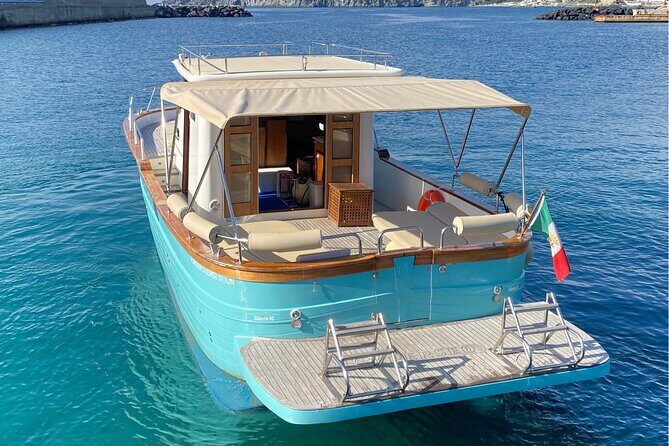 Private excursion to the island of Ischia with Gozzo Cilento 12m - The Experience of the Boat Itself
