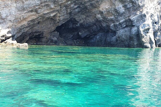 Private excursion to the island of Ischia with Gozzo Cilento 12m - The Sum Up