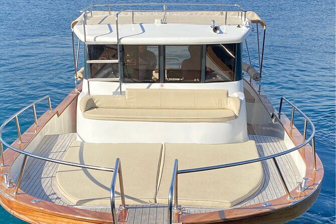 Private excursion to the island of Ischia with Gozzo Cilento 12m - Frequently Asked Questions
