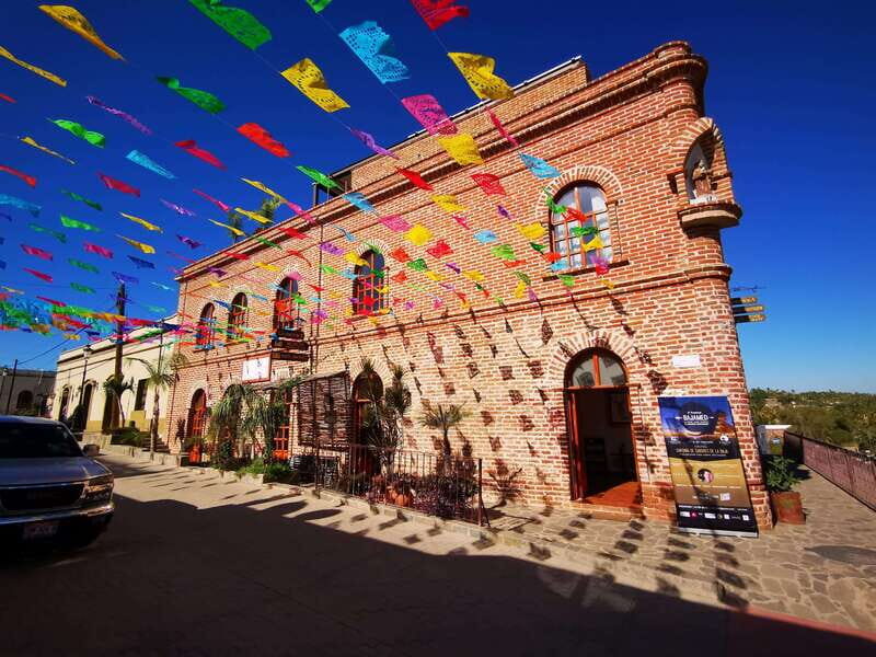 Private experience from Los Cabos to La Paz: (Balandra) - Key Points