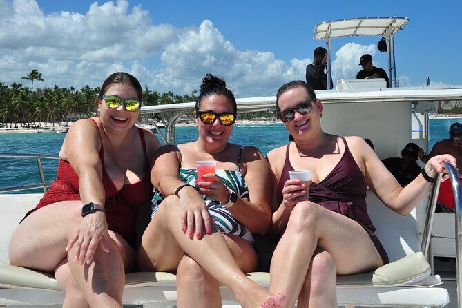 Private Family Boat at Punta Cana - Key Points