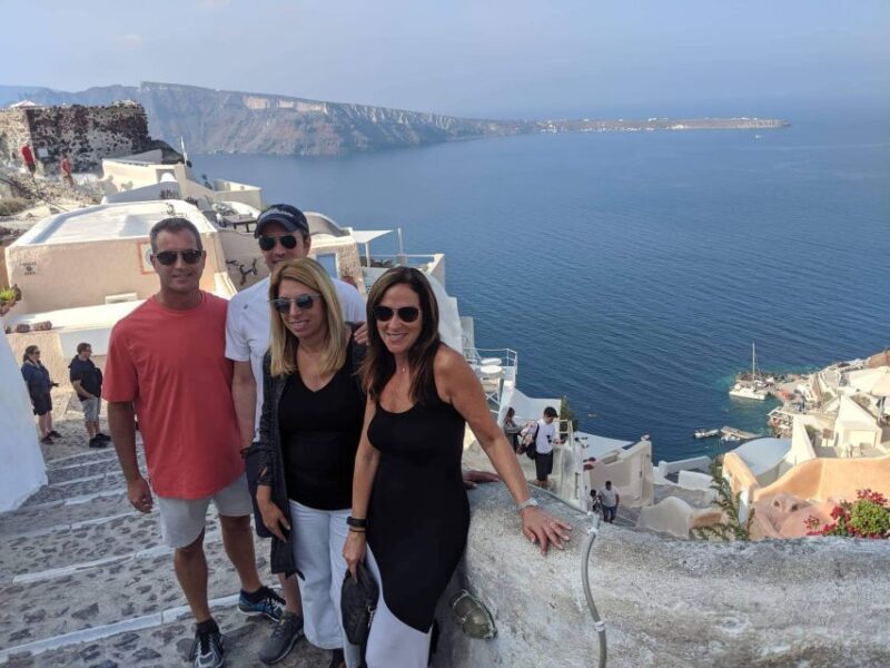 Private Famous Sights Tour with Local Guide in Santorini - How the Tour Operates in Practice