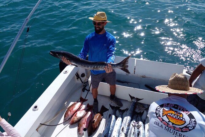 Private fishing charter Bertram 31ft 6 pax max if you don't fish you don't pay - Authentic Insights from Reviewers