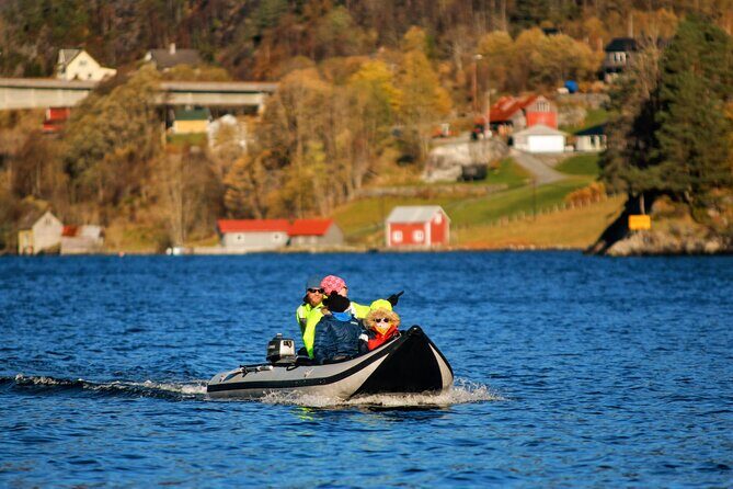Private Fjordcruise by Luxury Pontoon Boat - Bergen Fjords - Key Points