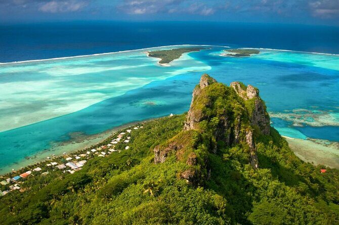 Private flight over Maupiti, the little sister of Bora-Bora - Key Points