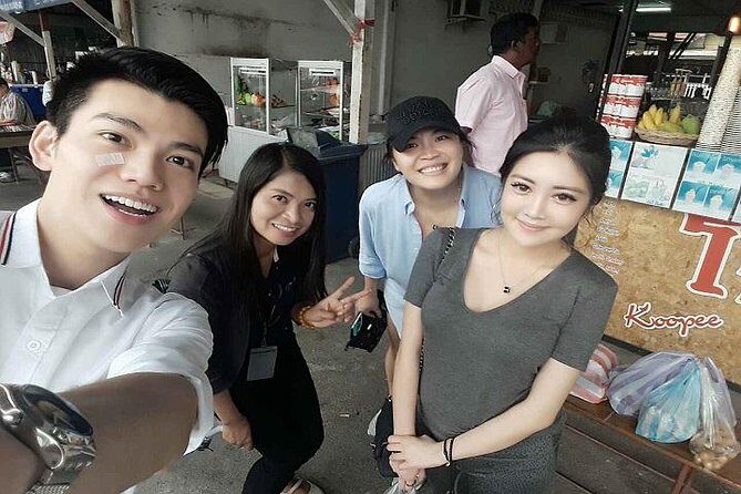 Private Floating Market and Historical Ayutthaya Sightseeing Tour - The Floating Market Experience: Damnoen Saduak