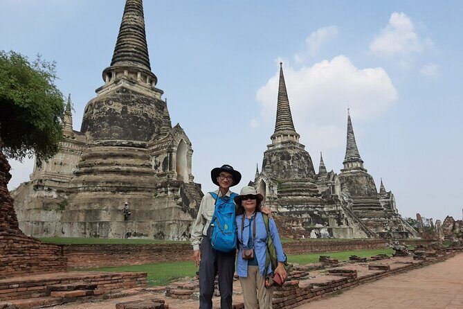 Private Floating Market and Historical Ayutthaya Sightseeing Tour - The Spiritual Heart: Wat Mahathat and Wat Phra Sri Sanphet