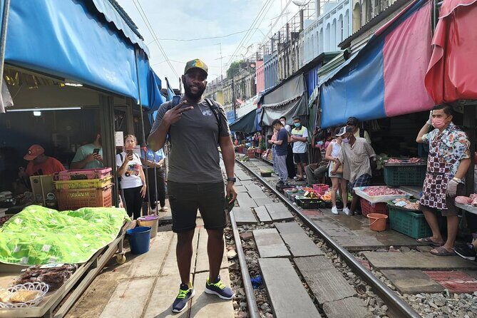 Private Floating Market and Maeklong Railway Market Day Tour - Who Should Consider This Tour?