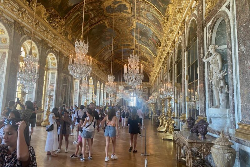 Private Fontainebleau, Versailles, Trianon from Paris - Deep Dive into the Experience