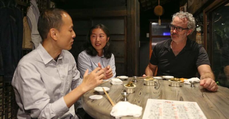 Private Food & Sake Tour in Central Kyoto w/ Sake Sommelier - Bar-Hopping Like a Local