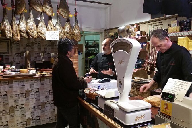 Private Food, Tapas & Wine Tour of Madrid with Customizable Menu All Included - Key Points