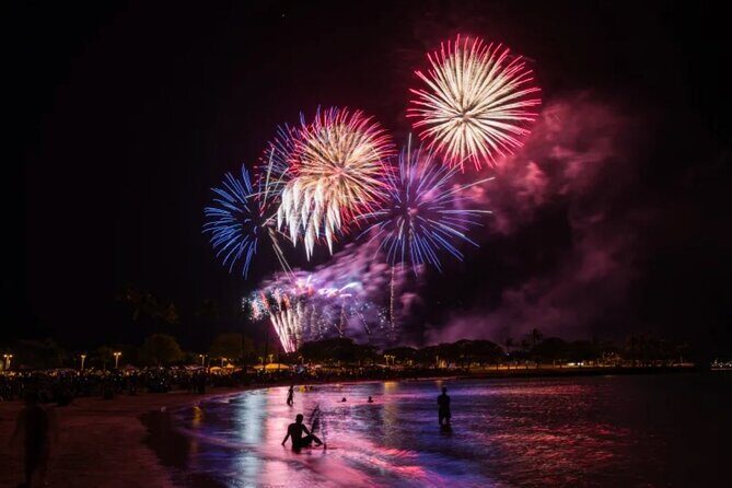 Private Friday Night Fireworks Charter (Kewalo Harbor) - What Travelers Say