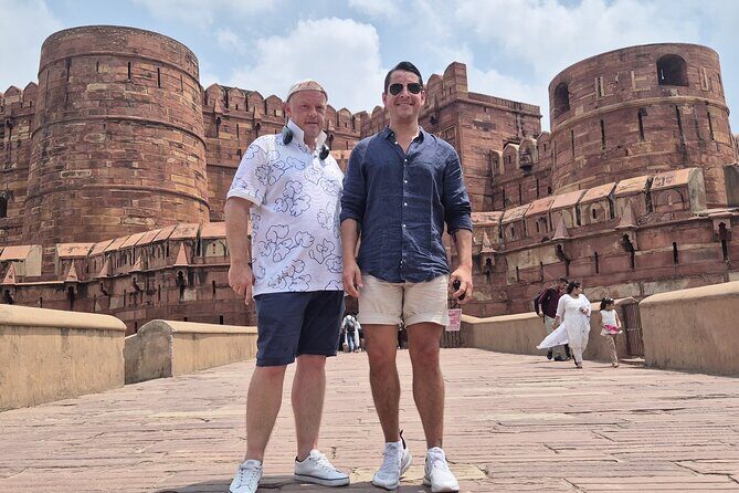 Private Full-Day Agra and Taj Mahal Tour by High-Speed Train with Meals - Who Should Consider This Tour?