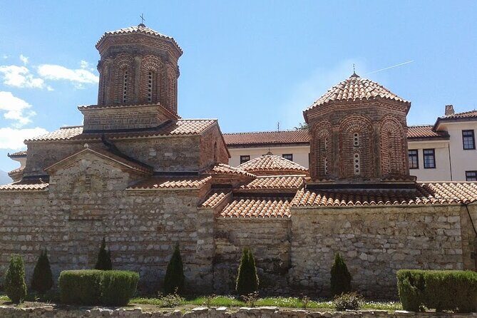 Private Full-Day Historical Day Tour in North Macedonia and Albania - Transport and Guide Experience
