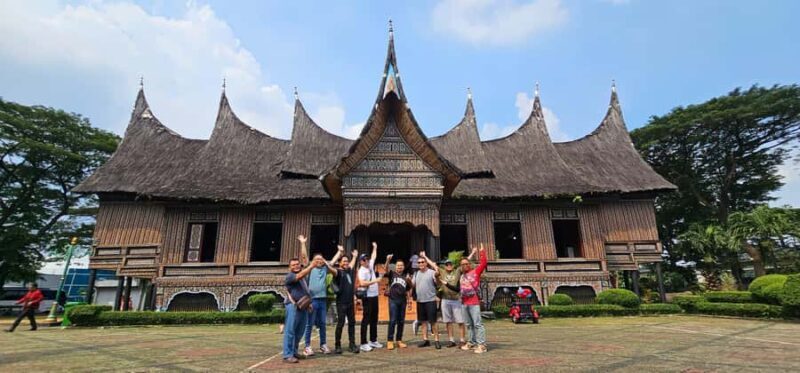 Private Full Day Jakarta City Tour with Miniature park - FAQ