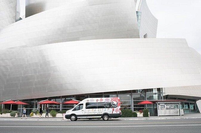 Private Full day Los Angeles Tour from Irvine - Santa Monica Pier and Venice Beach